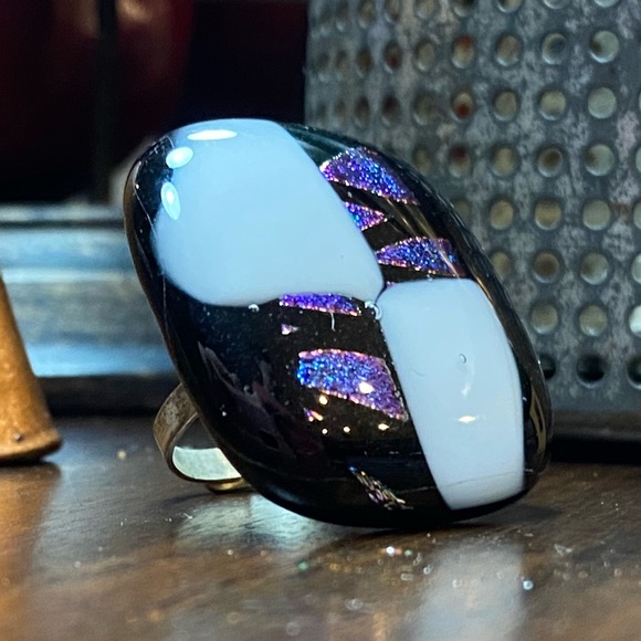 Dichrioc | Jewelry | Vintage Dichroic Glass Black Base With White ...